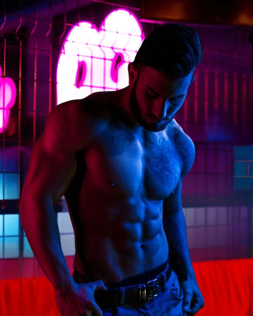 Male Strippers – CLUB OQ